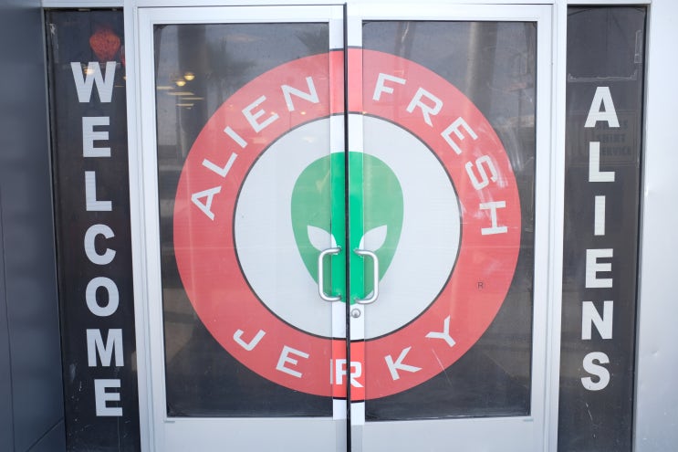 미국7일③::라스베가스인근/에얼리언 육포집(Alien Fresh Jerky) : 네이버 블로그
