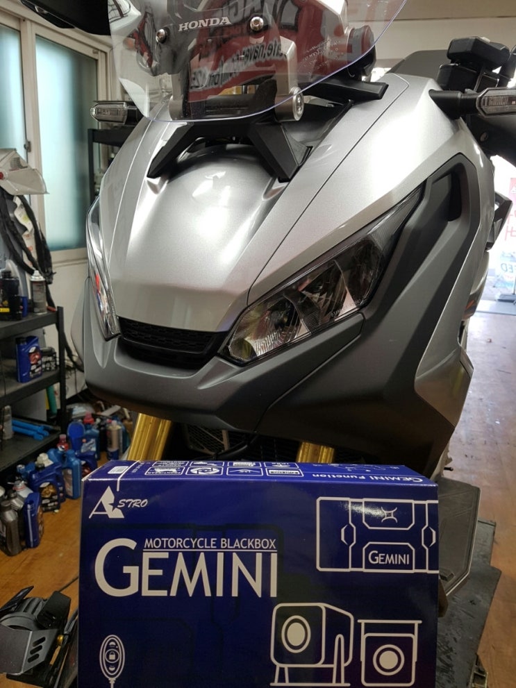 Xadv X Adv X어드벤쳐 저먼아이2채널 블랙박스 장착방법 신대방 혼다전문점 매직모터스 엑스어드벤쳐 엑스어드방 Xㅡ어드벤쳐
