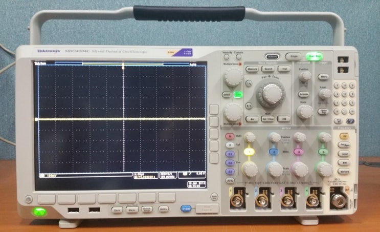 Tektronix 혼합 도메인 Oscilloscope "MDO4104C" : 네이버 블로그