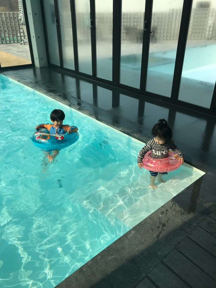 가족여행 기념일 환갑 파티 장소로 가평 리버하임 펜션 가즈아 독채풀빌라온수풀 가능 네이버 블로그