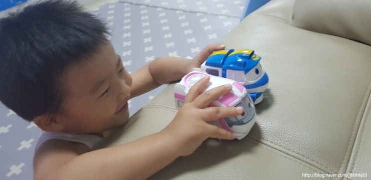 변신로봇 투니버스 로봇트레인 S2 애정템 : 네이버 블로그