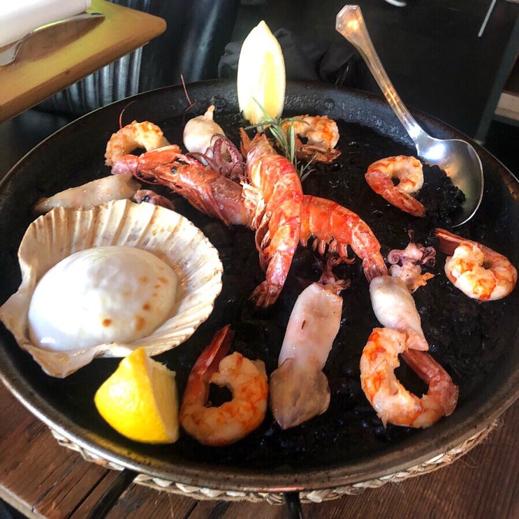 유럽여행51일세비야 첫째날먹물빠에야맛집and세비야 대성당 근처 둘러보기and메트로폴 파라솔 노을 그리고 야경 ️ 네이버 블로그