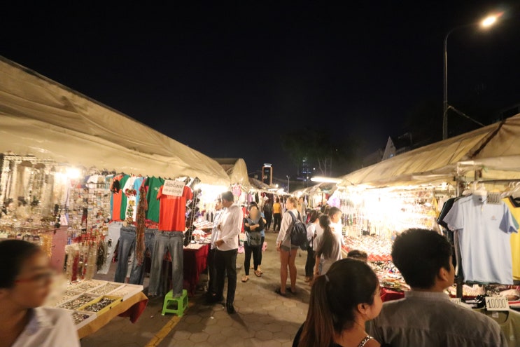 흥겨운 프놈펜 나이트마켓에서 탕진잼! 고단함을 풀어줬던 champei spa 샴페이 스파까지 : 네이버 블로그