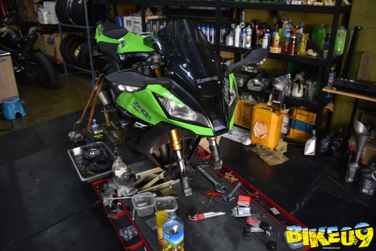 가와사키 Zx 10r 오토바이 프론트쇼바 오버홀 리데나 교체 정비 튜닝 수리 전문점 하이퍼프로 올린즈 오버홀 전문점 중고오토바이