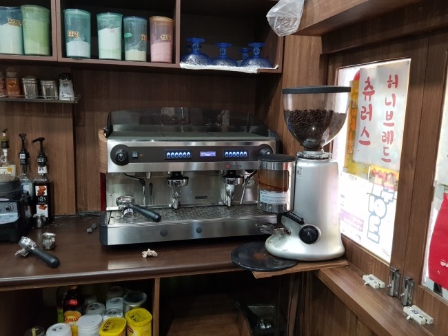 커피 에스프레소머신 수리 As 울산 유일상사uandi Coffee 울산 남구 옥동에 위치한 커피나뜨래 프로맥2gr 수리