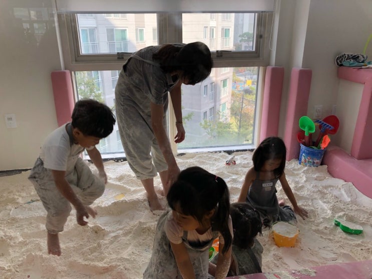 세종시 키즈카페 추천 밀가루키즈카페 주주블랑 오감발달 밀가루놀이터 중독주의 네이버 블로그