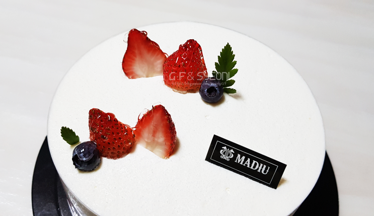 마듀(Madiu) : 프레지에 케이크(feat.아부지생신) : 네이버 블로그