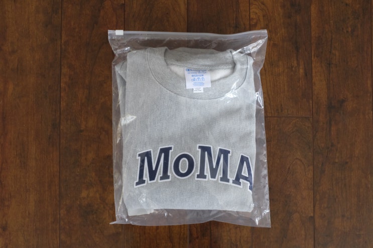 모마 스토어 챔피언 크루넥 스웻셔츠 (Champion Crewneck Sweatshirt MoMA Edition) : 네이버 블로그