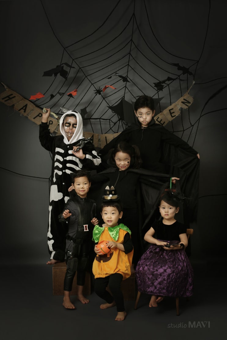 할로윈데이 코스튬 촬영 : 네이버 블로그