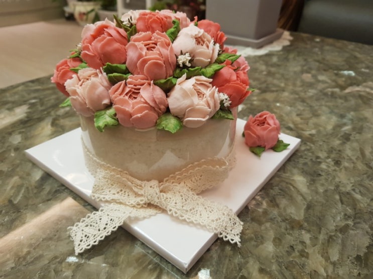 너무 예뻐서 먹기 아까운 존맛 떡케이크! 앙금플라워떡케이크는 안녕떡케이크에서♡ : 네이버 블로그