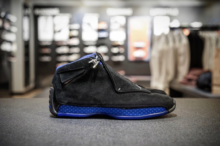 [리뷰] AIR JORDAN XVIII "BLACK/SPORT ROYAL" 에어 조던 18 "검/파" : 네이버 블로그