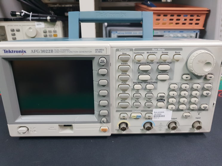NUBICOM 중고 계측기 판매 Tektronix_AFG3022B:(Arbitrary / Function Generator 25 MHz) : 네이버 블로그