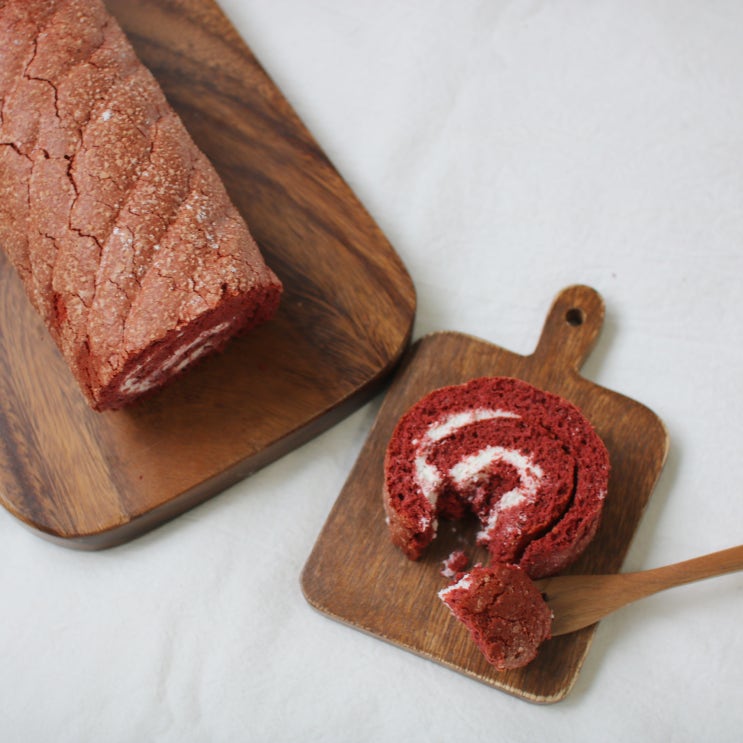 레드벨벳 롤케이크 만들기 / 비스퀴 롤케이크 만드는법 / 레드벨벳 레시피 / 레드벨벳 재료 : 네이버 블로그