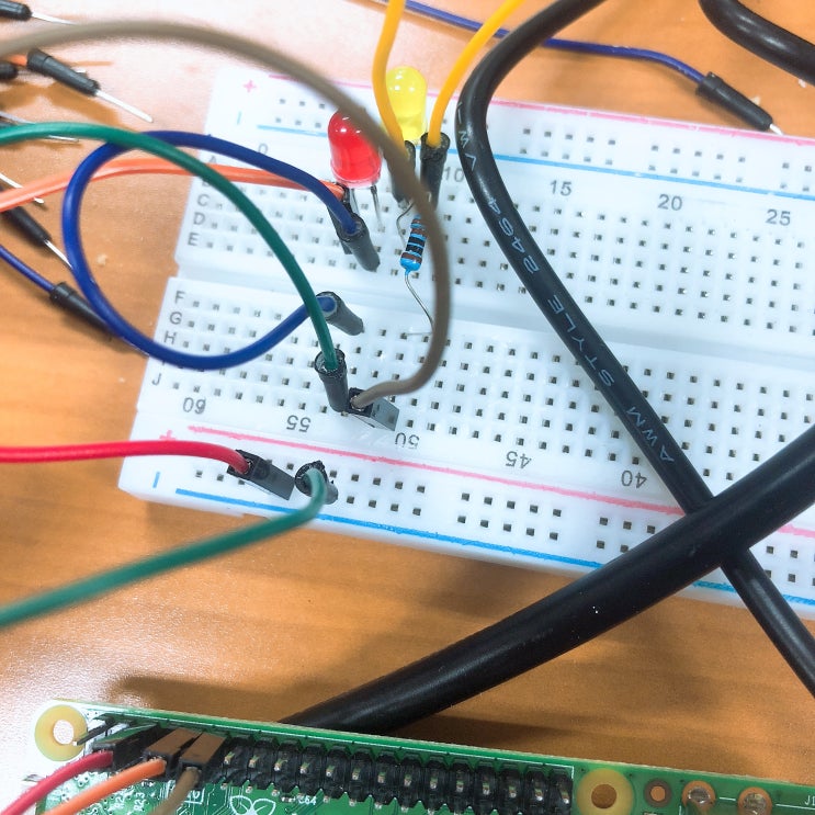 라즈베리파이 wiringpi를 이용한 led 여러개 제어하기~!!! : 네이버 블로그