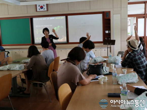 청도 동산초, 학부모.교직원 흡연예방교육 실시. 2018-09-2508:52아시아뉴스통신=염순천 기자 : 네이버 블로그