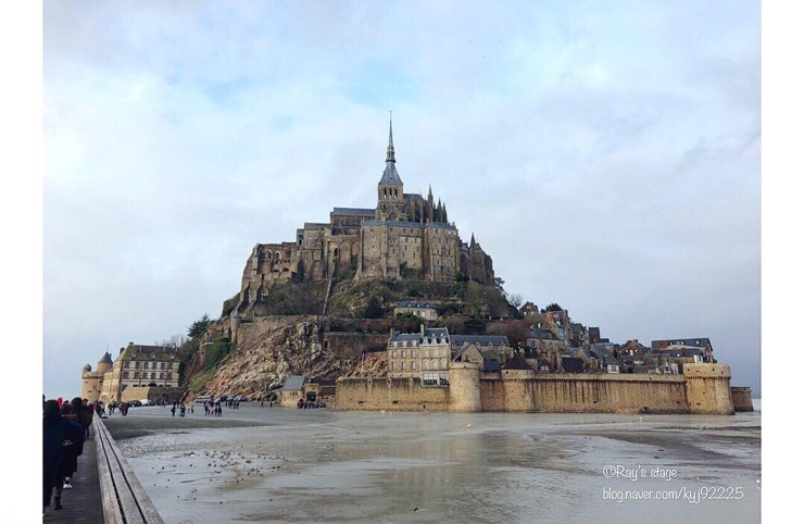 [파리 몽생미셸 투어] 에트르타, 옹플뢰르, 몽생미셸 야경까지 당일치기 여행! : 네이버 블로그