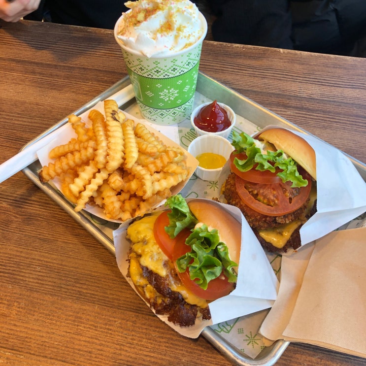 [동대문/두타] SHAKE SHACK 쉑이크쉑/쉑쉑 버거 : shack stack, shack burger, holiday ...