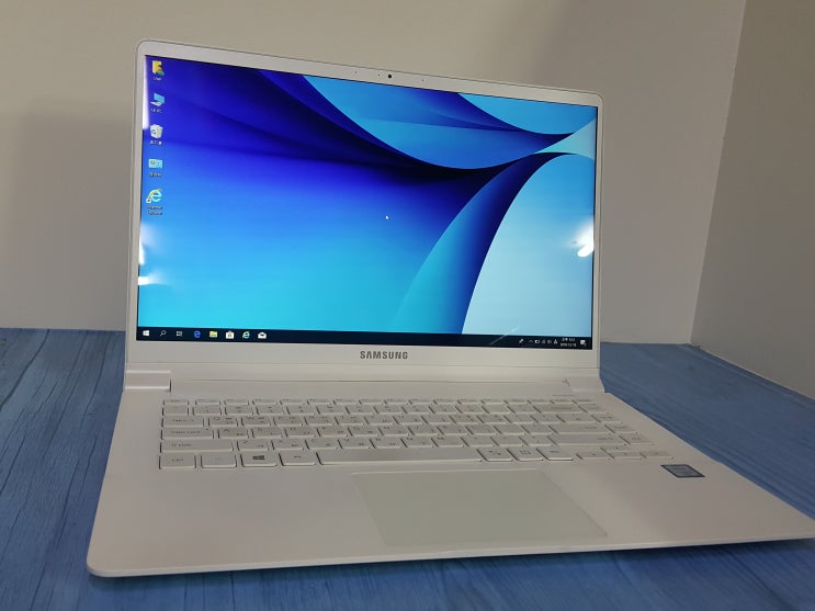 [판매완료] 삼성 NT900X5L-L34M 슬림형 노트북 (i3-6006 / SSD256G / 4G/ 15.6인치 슬림) : 네이버 블로그
