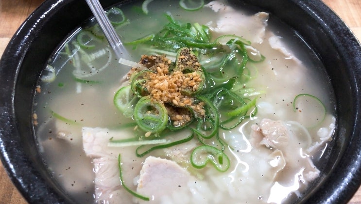 밀양 무안면 맛집 수요미식회에 소개된 밀양 동부 식육식당의 맑고 담백한 돼지국밥 네이버 블로그