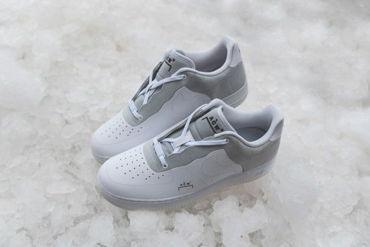 미니멀한 감각으로 재해석한 에어 포스 1. 어콜드월(A-COLD-WALL) 에어 포스 1. ACW NIKE AIR FORCE 1 ...