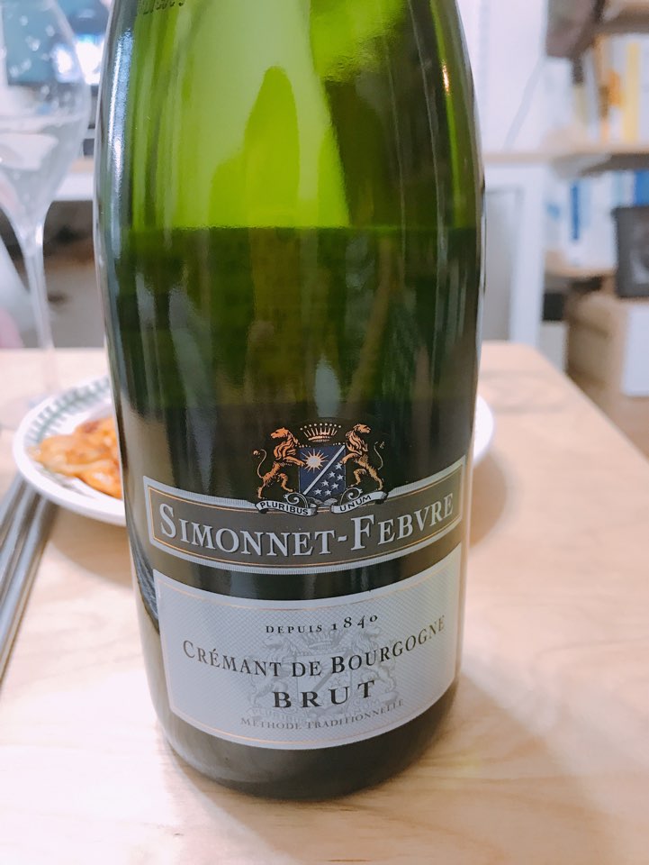 도멘 시모네 페브르, 크레망 드 부르고뉴 브륏(Domaine Simonnet-Febvre, Cremant de Bourgogne ...