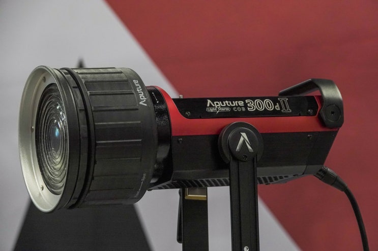 조명계의 혁신 Aputure 300D II 출시 : 네이버 블로그
