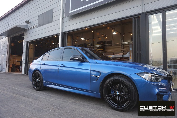BMW 320D 441M 휠 상처 수리 후 블랙유광 휠도색, M퍼포먼스 블루 캘리퍼 도색. 커스텀W : 네이버 블로그