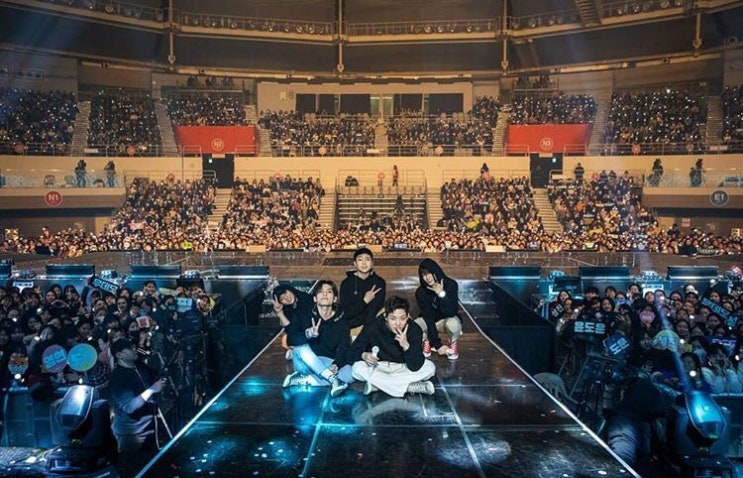 [DAY6] 데이식스 1st 월드투어 ‘Youth’ Encore 콘서트 후기 #1 : 네이버 블로그