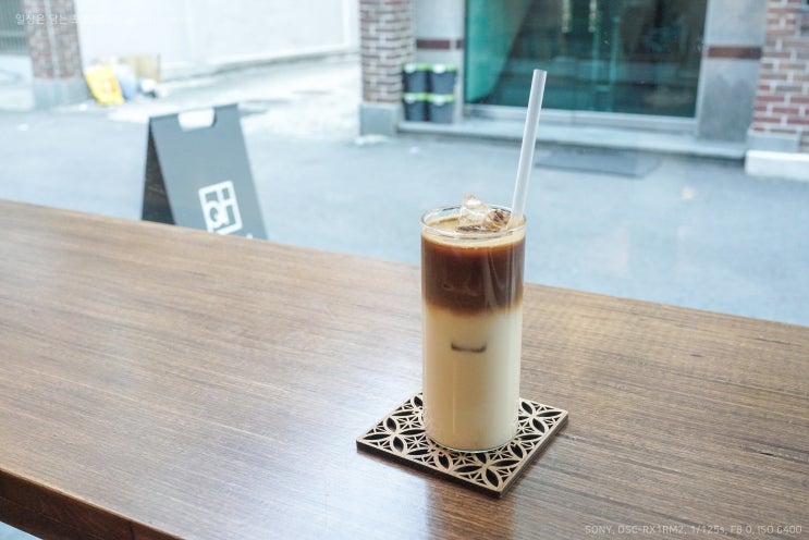 [망원카페]조용하고, 편안한 곳 찾으세요? 퀜치커피, QUENCH COFFEE : 네이버 블로그