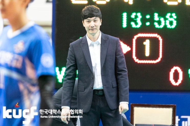 [KUSF 대학배구 U-리그] 충남대 이기범 감독, "선수들이 자신감을 가졌으면 좋겠다." : 네이버 블로그