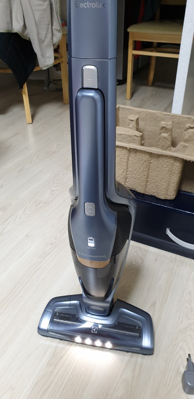 일렉트로룩스 무선청소기 ZB3311 구입 및 사용기 : 네이버 블로그