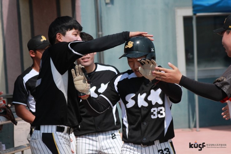 [KUSF 대학야구 U-리그] ‘Mr.0’ 연이어 등판, 마운드의 높이 앞세워 성균관대 5연승 질주 : 네이버 블로그