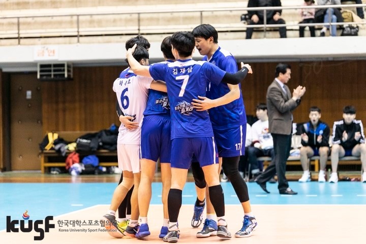 [KUSF 대학배구 U-리그] 위기극복한 명지대, 치열한 풀세트접전 끝에 승리. : 네이버 블로그