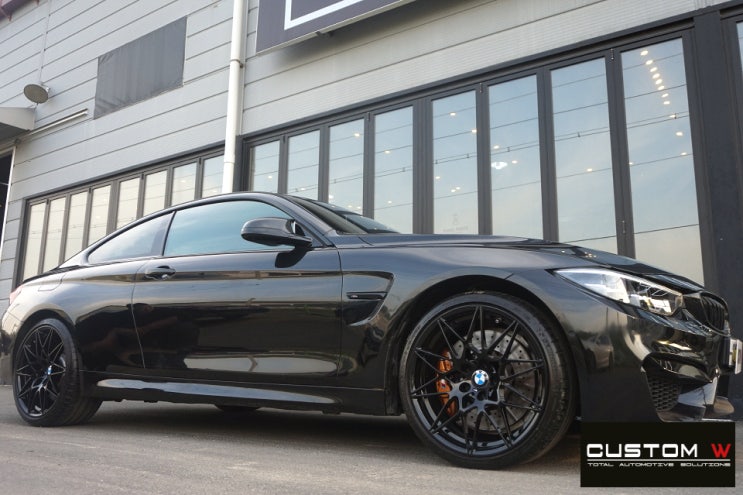 BMW M4 666M 휠 상처 수리 후, 블랙 유광 휠도색,캘리퍼 도색. : 네이버 블로그