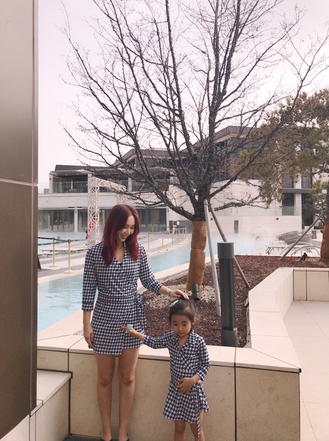 미야오 (Meeeow) 랩점프수트 래쉬가드 수영복 , 랩원피스 수영복 자체제작 런칭, 맘커플룩 OPEN! : 네이버 블로그