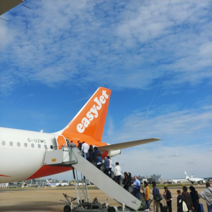 [유럽여행/이동] 개트윅 익스프레스 to 개트윅공항(LGW), 이지젯(easyJet) 런던 to 포르투 : 네이버 블로그