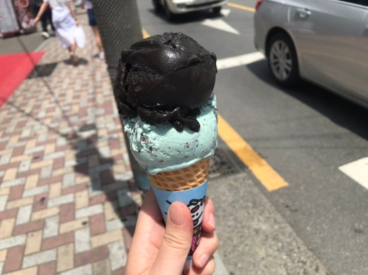 배스킨라빈스 블랙소르베 비주얼은 최고! 맛은? : 네이버 블로그