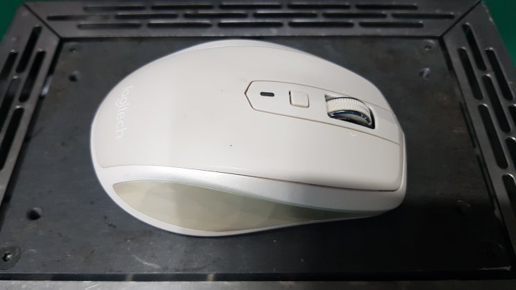Logitech Mx Anywhere2 애니웨어s2 마우스의 더블클릭 클릭끊김 휠스크롤 가끔 잘 되지 않는 증상으로 내방하신