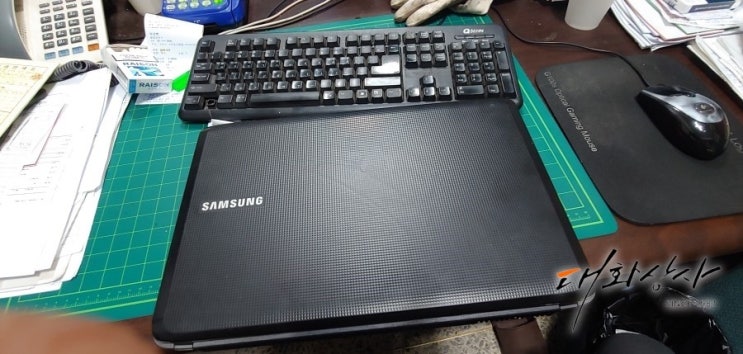 8년된 노트북... SENS P530 (요즘도 이런거 쓰나?) : 네이버 블로그