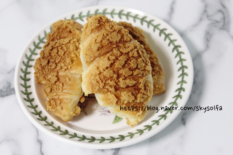 맛있는 소보로 크로와상 만들기 w.카페노리 : 네이버 블로그