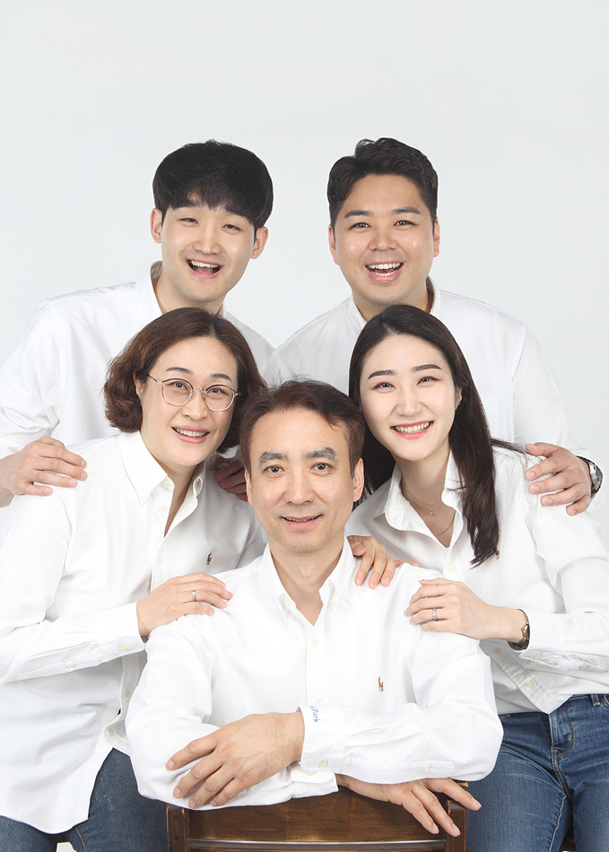 계양구가족사진계산동가족사진 인물중심 가족사진촬영 전문 스튜디오 By 키다리아저씨사진관 계양구청점 네이버 블로그