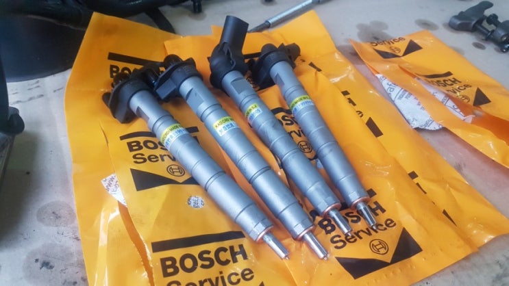 4006 쏘렌토r 인젝터교환ㆍ고압펌프 교환외 /P1186 연료압력공급이상ㆍ연료압력낮음코드ㆍ시동꺼짐ㆍ타이밍체인카바누유 씰리콘작업외 ...