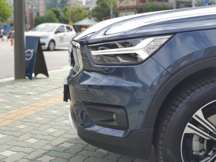 볼보 XC40 T4 AWD 인스크립션 데님블루(Denim Blue) 출고기 : 네이버 블로그