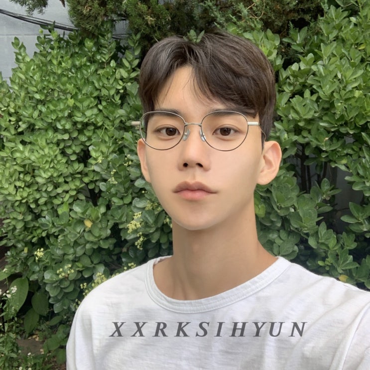 2019 차은우 가르마 헤어 스타일 남자 머리 헤어스타일 애즈펌 남자 머리 헤어스타일 네츄럴 가르마펌 코스모 센트 박시현