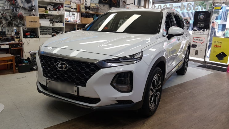 현대 싼타페TM 아틀란3D 8인치 JY N7000 LIVE 스마트폰 미러링 네비게이션 매립 N트립 4세대 집중키 마감재 통합샤크안테나 후방카메라 설치 , 시공 by ...