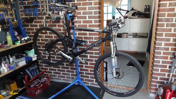 [옥탑 정비소] 2004 Trek Fuel 95 풀 서스펜션 산악자전거 분해 정비 : 네이버 블로그