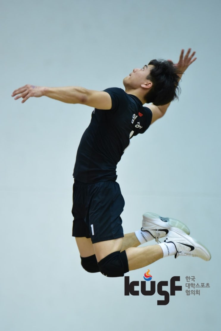 [KUSF 배구 클럽챔피언십 2019] 세종대, ‘대어’ 성균관대 잡고 조 1위 확정. : 네이버 블로그