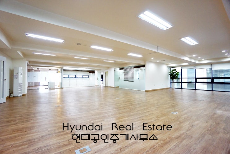 7호선 학동역 도보1분 80평 사무실 임대 룸4개 인테리어 자주식 주차 바로 앞 공영주차장 냉난방기 완비 즉시 입주