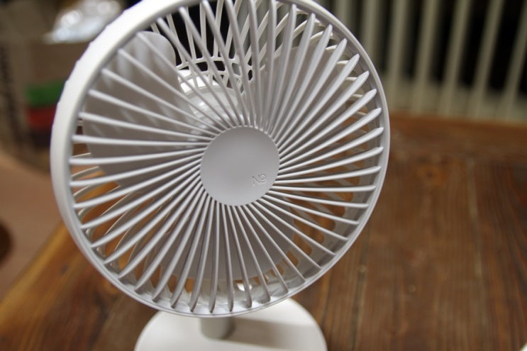 루메나 서큘레이터형 선풍기 N9-FAN STAND2 충전식이라 편하다. : 네이버 블로그