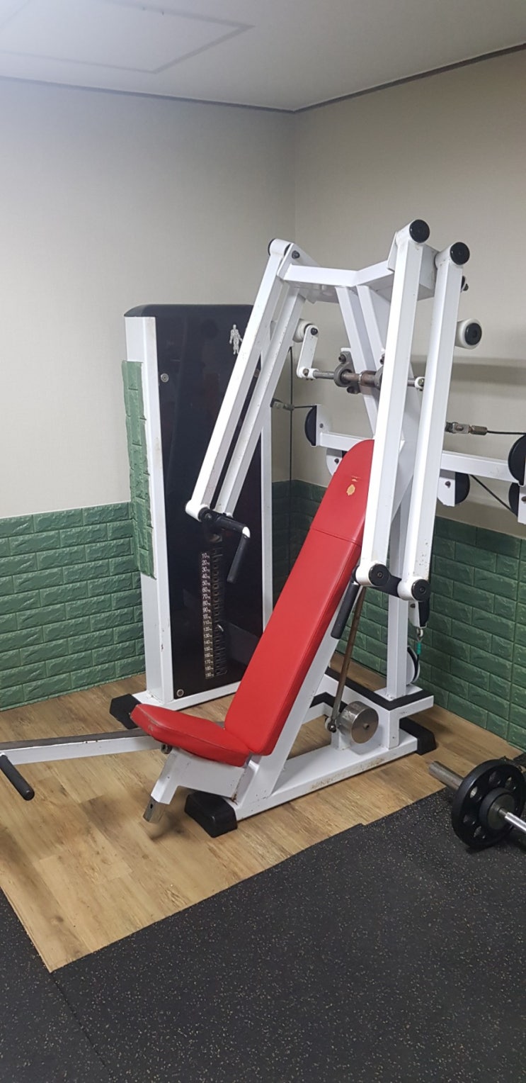 부산헬스기구 부산운동기구 판매 수리 As 부산경남러닝머신수리 벨트교체 인버터교체 웨이트기구수리 와이어교체 시트교체 러닝머신롤러